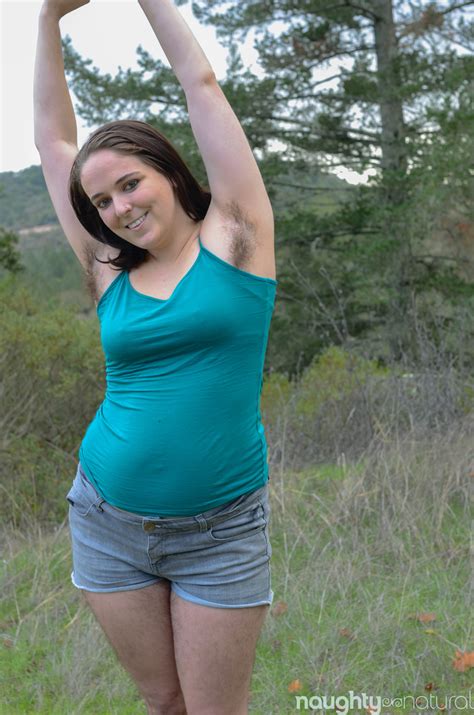 Amateur Beauty Harley Hex Unveils Her Hairy Body As She Strips In Nature