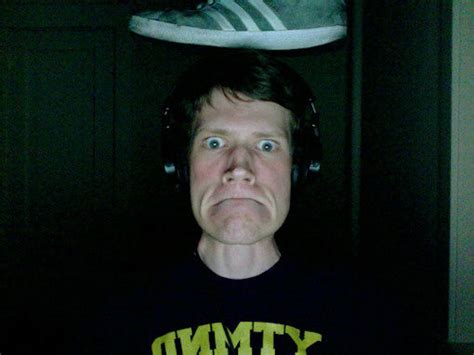 Image 14583 Put Shoe On Head Know Your Meme
