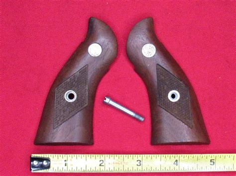 Original Ruger Security Six Revolver Grips W Screw 502 4758811889