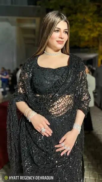 Kainaat Arora Latest Super Hot Pics And Photo