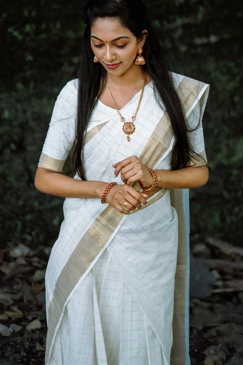 What Is Kerala Kasavu Saree