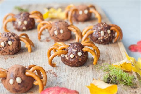 Pretzel Spiders Healthy Halloween Treats Everyday Delicious