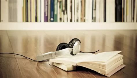 Womens Devotion To Friendship