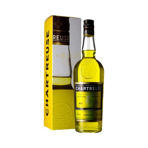 Chartreuse Jaune 70 Cl La Cave Lavalloise à Laval 53 En Mayenne
