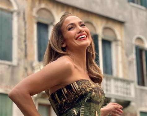 Πρέπει να δεις την Jennifer Lopez με Pixie Cut Marie Claire Ό τι έχει σημασία για τις γυναίκες