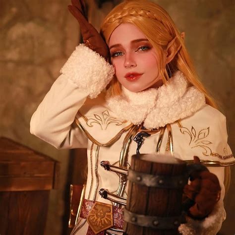 薩爾達公主火辣真人版！俄羅斯正妹性感重現，高清美圖讓人凍未條！【野生抓正妹】 Juksy 街星