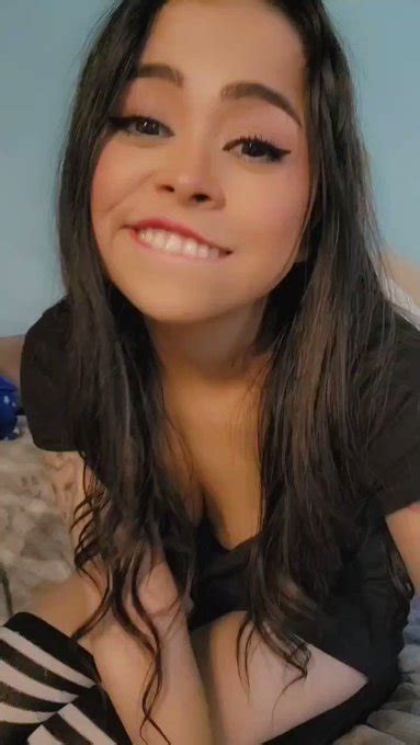 Tw Pornstars Latinaqueen Videos And Pics