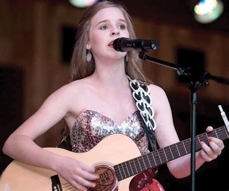 9 Hot Sexy Kadie Lynn Roberson Bikini Pics