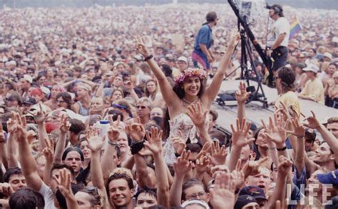 21 Photo Showing How Wild Woodstock Really Got Demilked