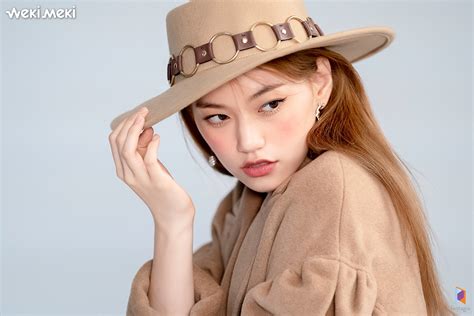 Fantagio Group 김도연 루시 포스트 이 화보 본 사람 올겨울 핫팩 없어도 됨