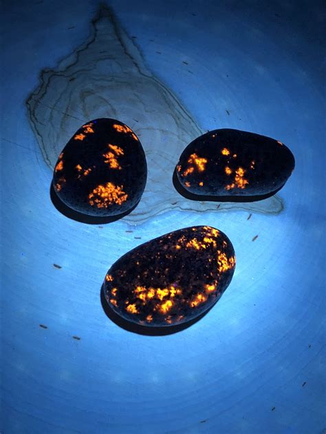 Free 365nm Uv Light Amazing 3 Yooperlites 2 51 Oz 71 2 Grams