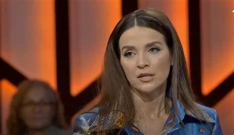 A Po E Pëlqen Në Këtë Veshje Vjehrra Diola Dostin