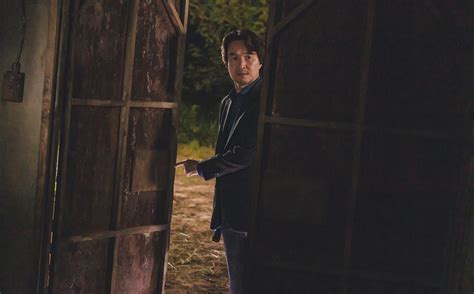 Han Suk Kyu Is A Criminal Profiler Who Suspects His Own Daughter Of