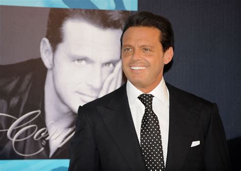 Issabela Camil Fue El Gran Amor En La Vida De Luis Miguel People En