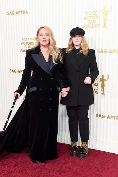 Christina Applegate Brought 12 Year Old Daughter Sadie To Sag Awards