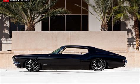 Custom Buick Riviera Lowrider