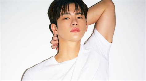 سيو إن غوك وبارك جي هيون بطولة الدراما الرومانسية ، العودة إلى العمل