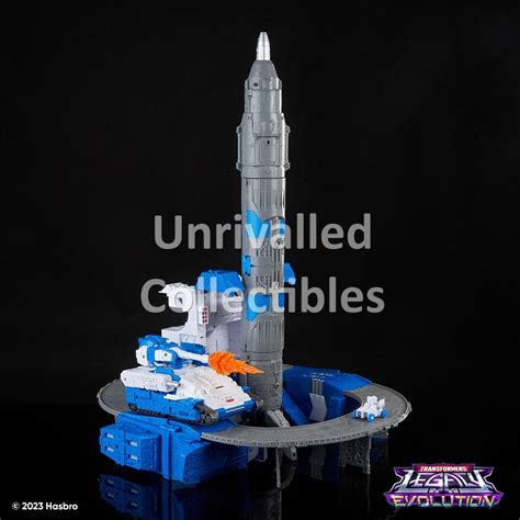 Pre Order Takara Tomy Tf Generations Selects Titan Class Guardian