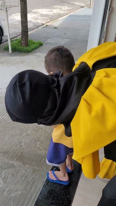 O PalhaÇo Ta Ensinando Os Meninos Fazer Xixi Na Rua Shorts Youtube