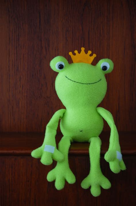 35 Designs Frog Plush Sewing Pattern Gustavkooper