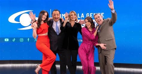 Ella Es La Periodista De Noticias Caracol Que Se Convierte En Mamá A