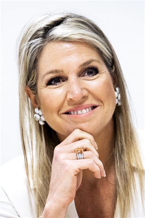 Koningin Máxima Straalt In Wit Pak Bij Aankomst In De Vs Vogue Nl