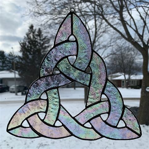 Stained Glass Celtic Knot In Iridescent And Textured Clear 8 X 85