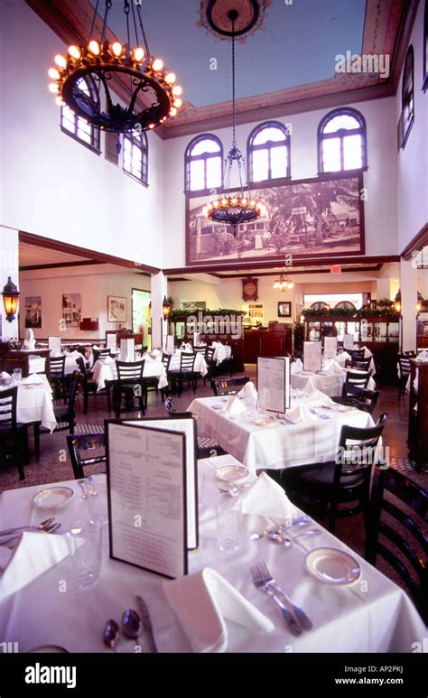 Restaurant Joes Stone Crab South Beach Miami Florida Usa Stock