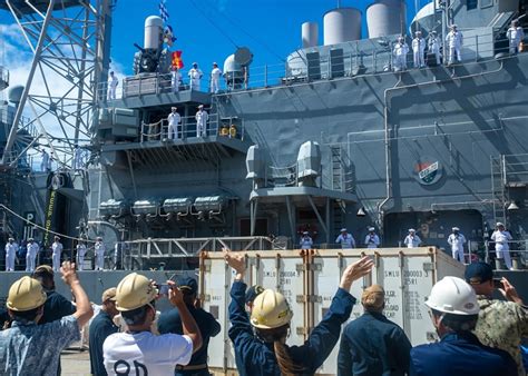 Uss Shiloh Departs Yokosuka Japan After 17 Years Of Forward Deployed