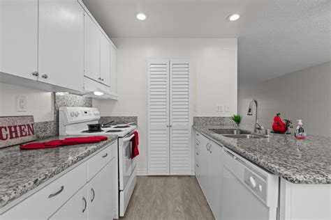 Huntington Beach Ca Apartment For Rent Huntington Gardens Contact