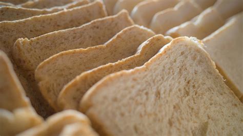 How The Pullman Loaf Pan Got Its Name