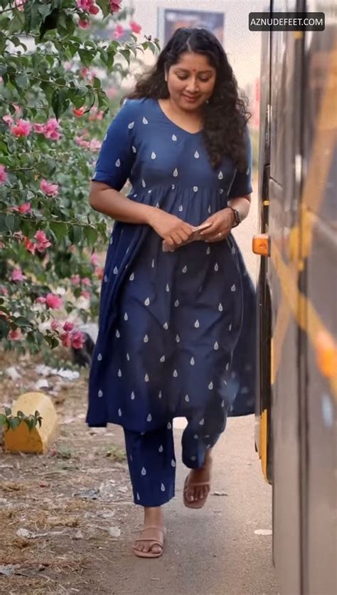 Anumol K Manoharan Feet Aznudefeet