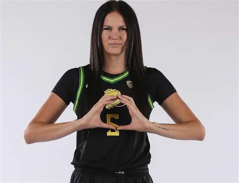Kennedy Basham Bluechip Recruit And 6 Foot 7 Post Commits To Oregon Ducks Over Arizona