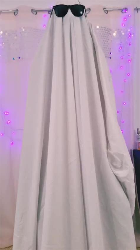 Which Halloween Outfit Do You Prefer Scrolller