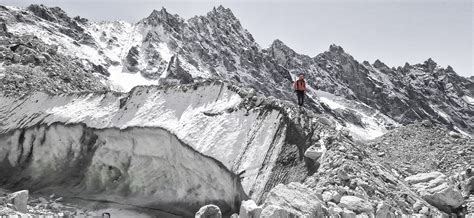 Luka StraŽar ConquÊte De La Face Sud Ouest Du Kamet Samaya Momentum