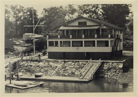 History — Huguenot Yacht Club