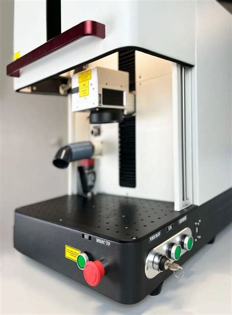 Jpt Raycus Fiber Laser Batch Coding Machine Price From China
