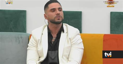 Leandro Passa Se Com Savate Tu Tens Uma Energia Tão Má Devias Ter