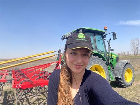 Ceren Taş Çiftçilik Dünyayı Besleyen Bir Meslek Tarımca Dergisi