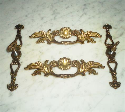 2 Kbc N3020 Handles And 2 Kbc 45496 Brass Key Knob And Back Plate Cabinet