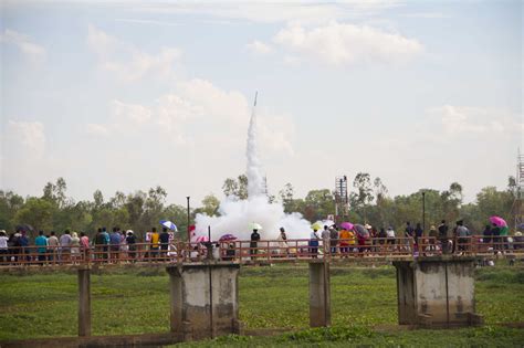 Drought Hit Thai Farmers Ditch Real Cats For Doraemon Or Hello Kitty To