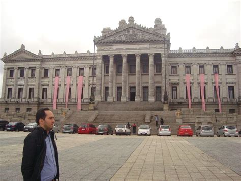 مشاور برندینگ احسان اسدیان مشاوره بازاریابی مشاوره برندینگ در