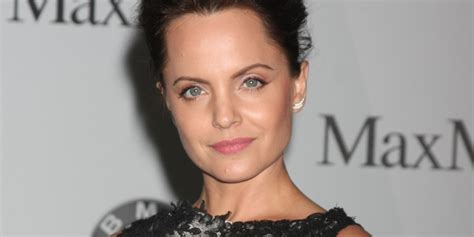 Mena Suvari Nominated For Emmy For Gala Film Sci Fi Series Decrypt