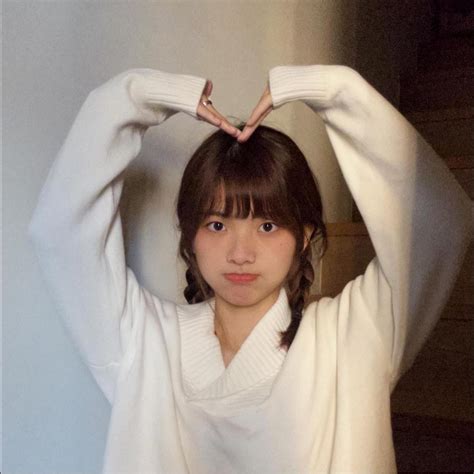 〈像晴天像雨天〉🌧️☀️ 嘿～又來到了熟悉的開場白 這首歌唱的我都難哄ㄌ 嘴巴打結的部分🤣🤣 昨天ㄉ更新你聽了嗎🙈 如果🈶的話！ 今天的我會好喜歡你噢！！！😻 翻唱 像晴天像