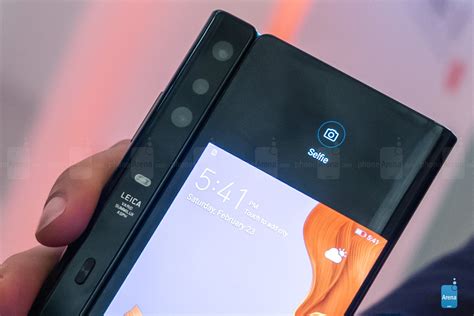 Huawei Mate X2 5g To Use Boe Foldable Displays Instead Of Glass From