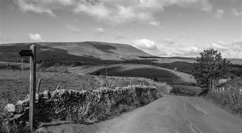 Pendle Hill Lancashire The History Ghosts And Hauntings