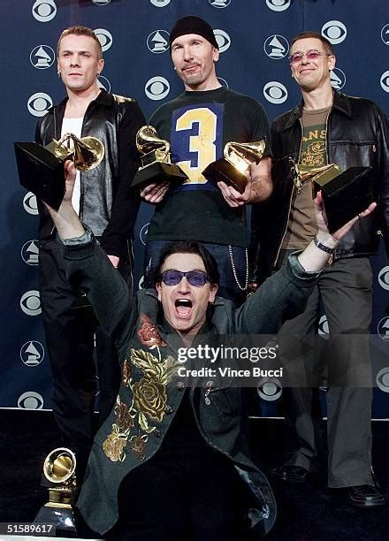 Back Stage Grammies Photos And Premium High Res Pictures Getty Images
