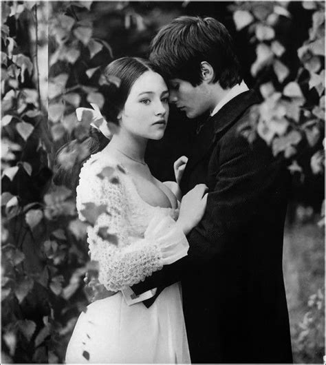 Olivia Hussey And Leonard Whiting As The Young Lovers In Franco