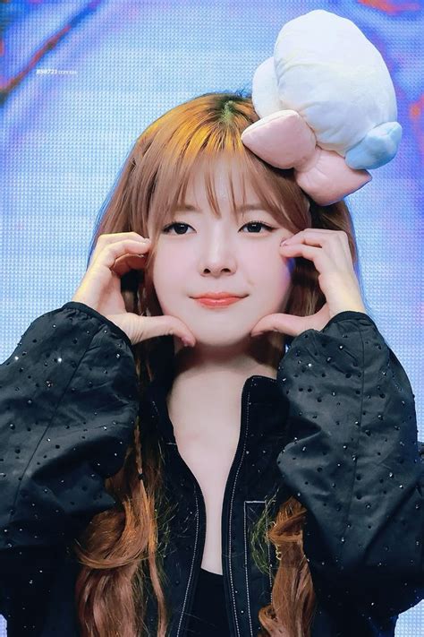 Pin Oleh Sloth Di Itzy Di 2025