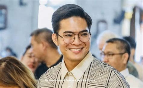 Look A Serenade From Jomil Serna